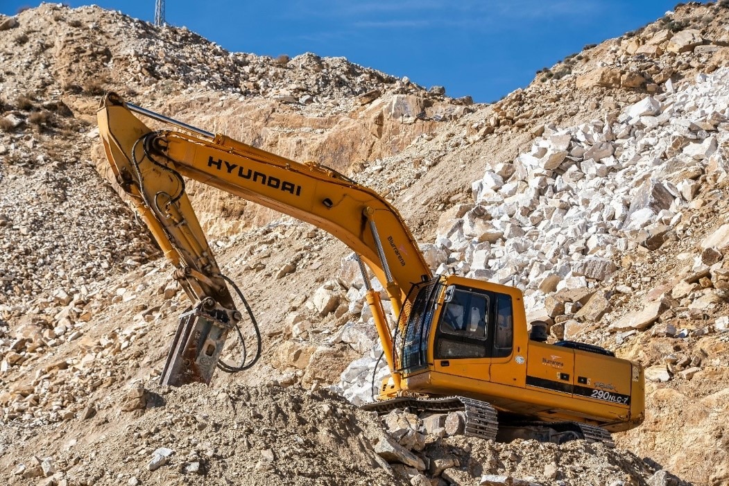 Earth Moving Equipment - Tube Sheet Drilling Heavy Machine Engineering ...